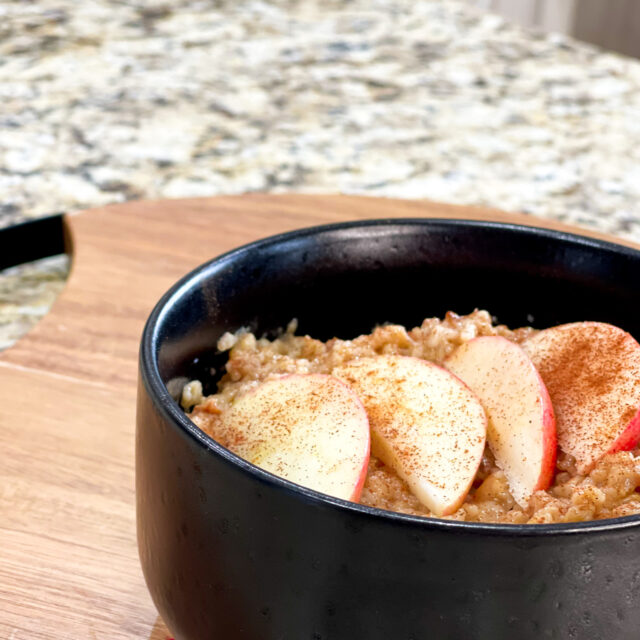 Pressure Cooker Oatmeal Recipe Made With Quaker Oats, Apple, And Cinnamon